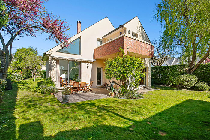 Maison 7 pièces à vendre - Chatou, Est