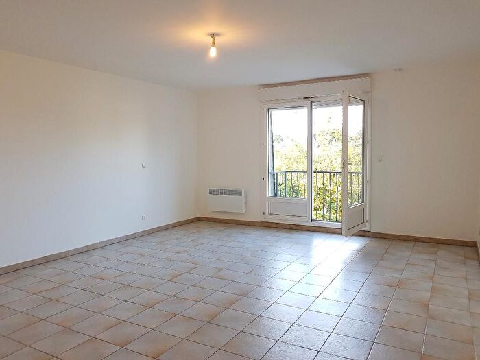 Appartement à louer - Sainte-Geneviève-des-Bois, Paul Vaillant Couturier - 1 pièce - 1 chambre