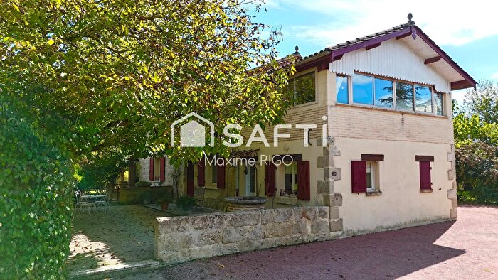 Maison à vendre - Virazeil - 9 pièces - 6 chambres