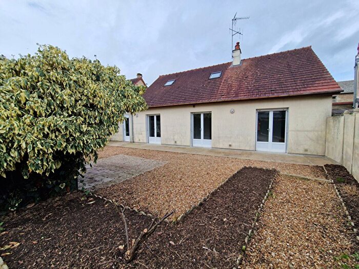 Maison à louer - Ecouves, Alencon - 6 pièces - 3 chambres