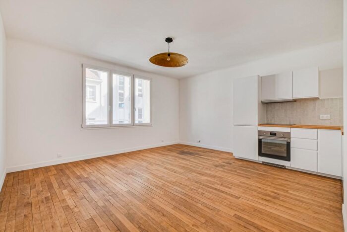 Paris 18ème, Simplon, Poissonniers : Appartement 3 pièces à vendre