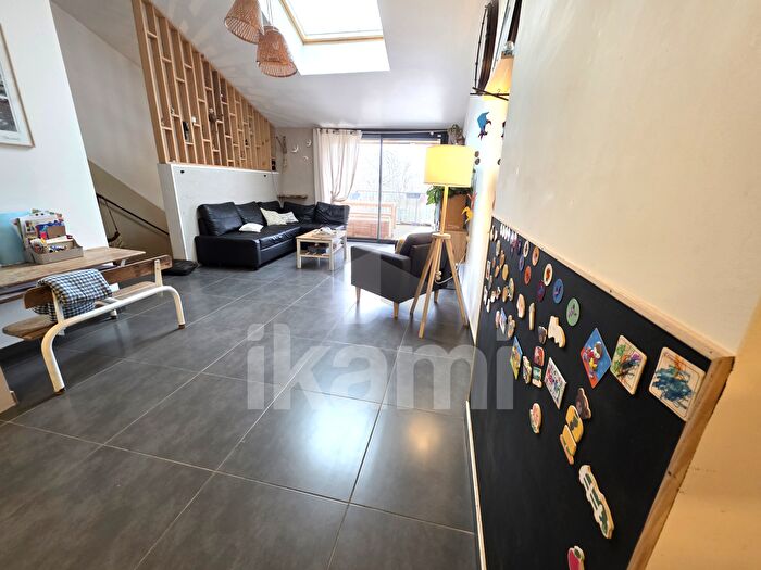 Maison à vendre - Orcier - 8 pièces - 5 chambres