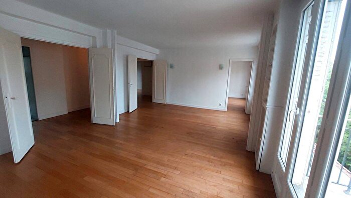 Appartement à louer - Paris ème arrondissement - 4 pièces - 2 chambres