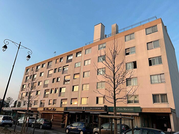 Appartement à louer - Chalandray-Cascades-Ferdinand Buisson, Montgeron - 1 pièce