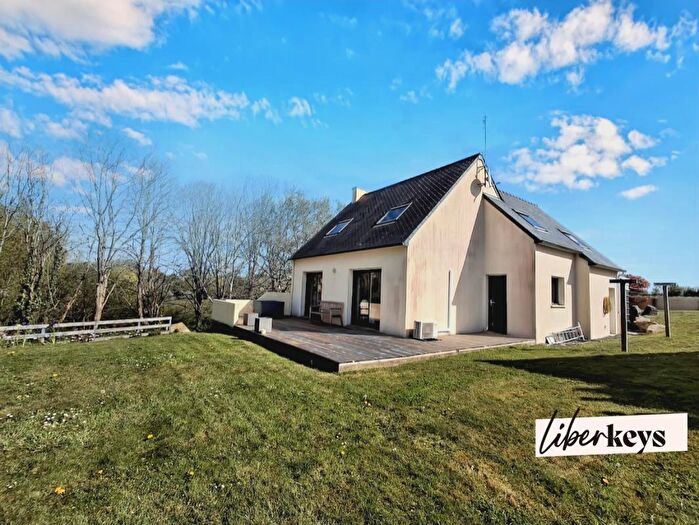 Maison à vendre - Treffiagat - 6 pièces - 5 chambres