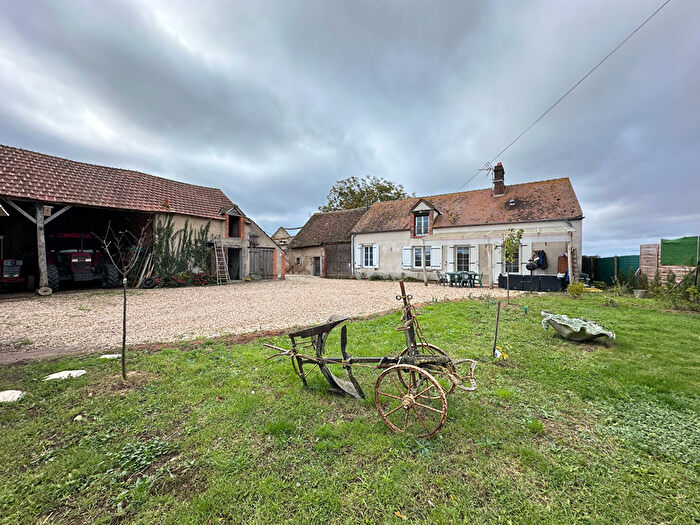 Maison à vendre - Guilly - 4 pièces - 2 chambres