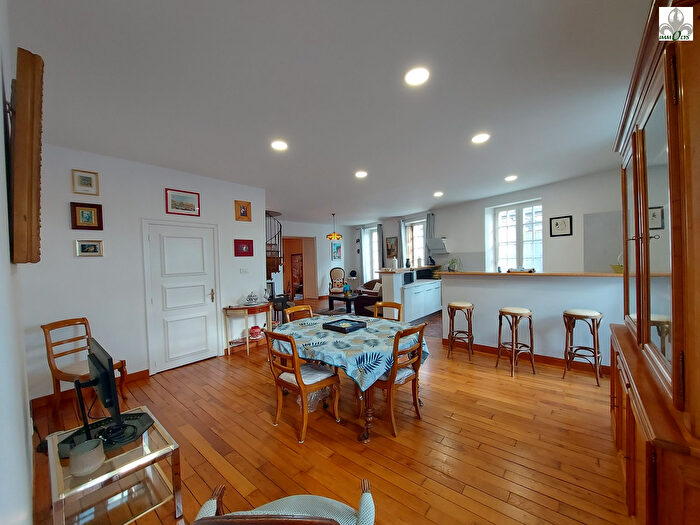 Appartement à vendre - Chalon-sur-Saône, Centre-ville - 5 pièces - 3 chambres