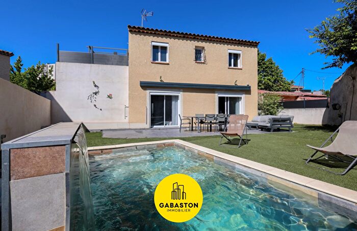 Maison à vendre - Marseille e , Saint-Just - 5 pièces - 4 chambres