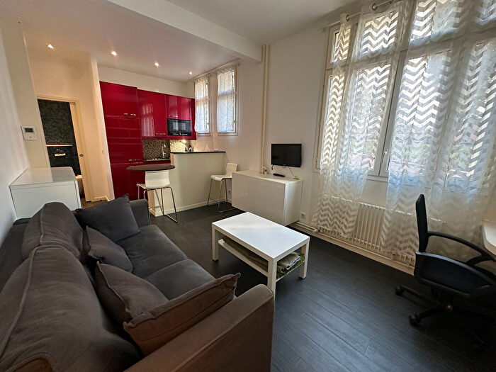 Paris 16ème, Auteuil-Nord, Jasmin, Mirabeau : Appartement 1 pièce à louer