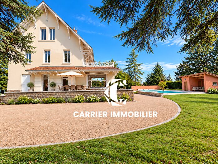 Maison 12 pièces à vendre à Tassin-la-Demi-Lune, Montpinot, Le Bourg