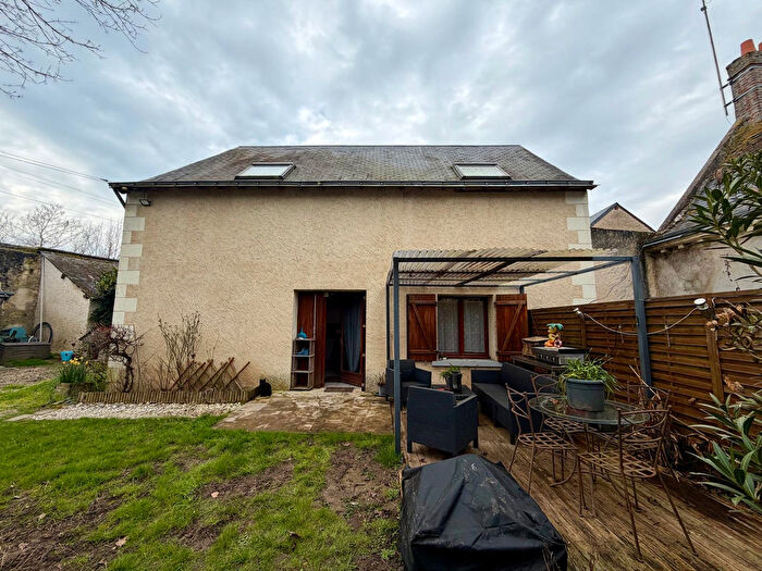 Maison à vendre - Saint-Genouph - 3 pièces - 2 chambres