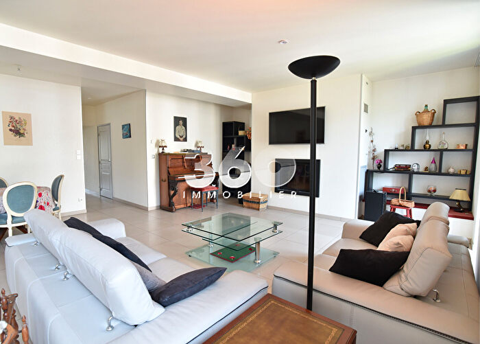 Aix-les-Bains, Centre-ville : Appartement 4 pièces à vendre