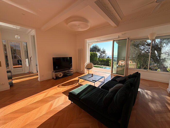 Maison à louer - Nice, Corniche Fleurie - 4 pièces - 3 chambres