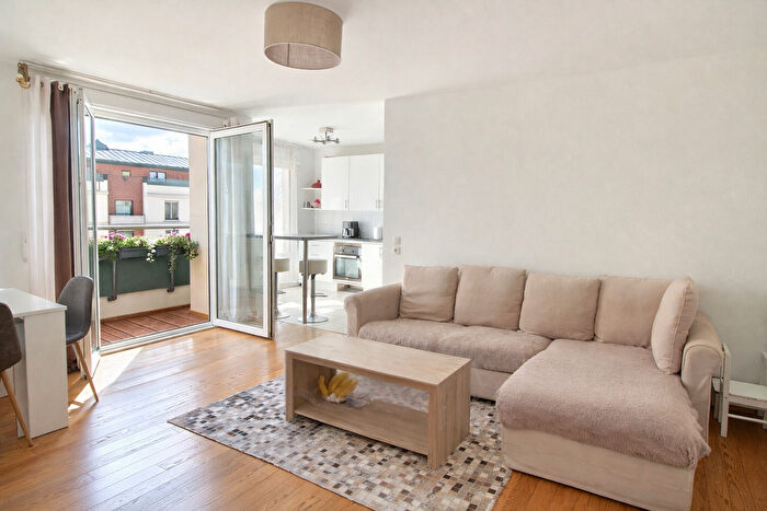 Appartement à vendre - Colombes, Europe - 3 pièces - 2 chambres