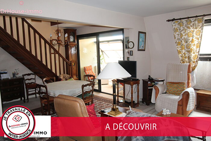 Appartement à vendre - Pithiviers - 7 pièces - 4 chambres