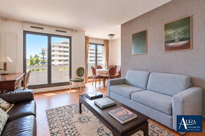 Appartement 2 pièces à Les Lilas, Decros, Convention, à vendre
