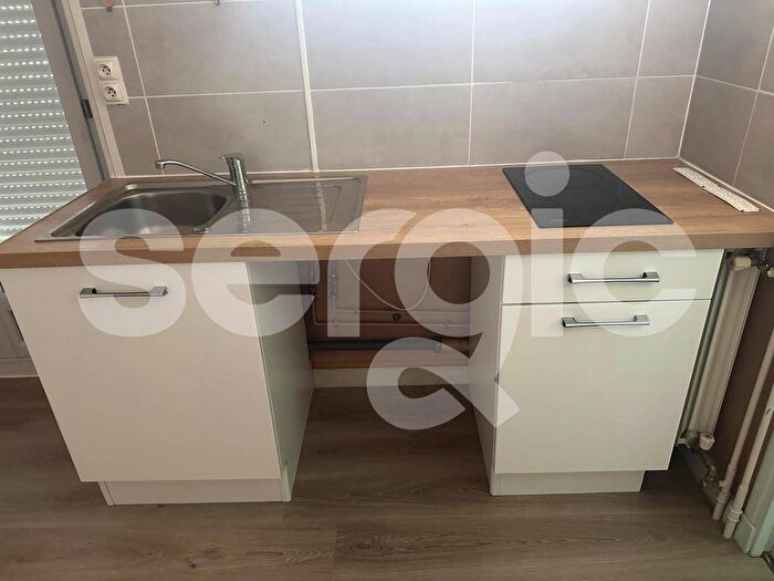 Appartement à louer - Centre Ville, Reims - 1 pièce