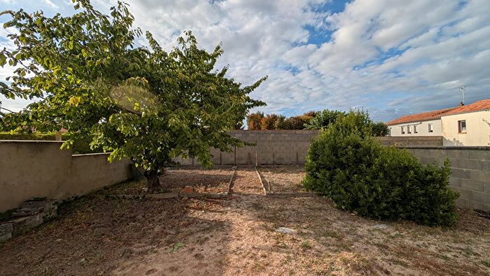 Maison à vendre - Loudun - 7 pièces - 5 chambres