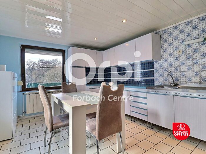 Maison à vendre - Creutzwald, Centre-ville, Houvergaerten - 4 pièces - 3 chambres