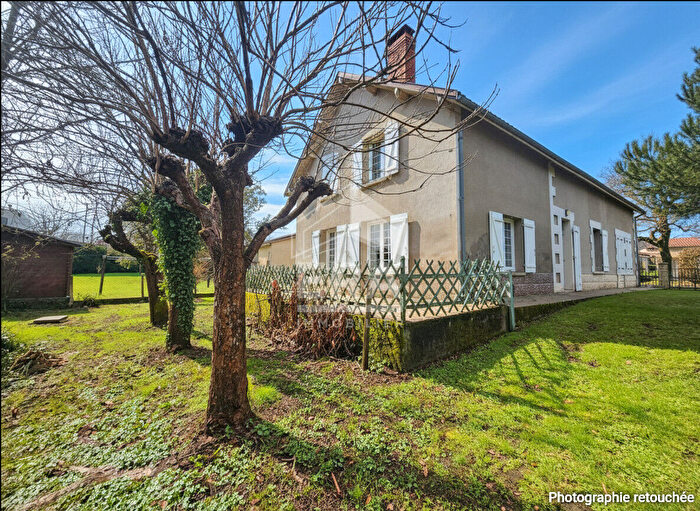 Maison à vendre - Saint-Laurent-des-Hommes - 4 pièces - 2 chambres