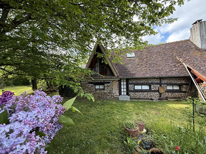 Maison 5 pièces à vendre à Le Noyer