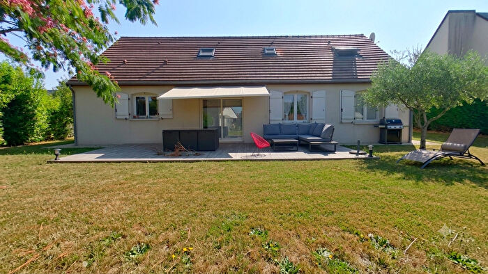 Maison 6 pièces à vendre à Monnaie