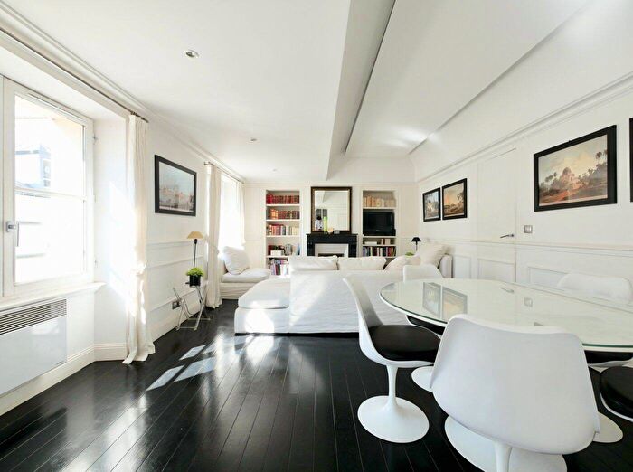 Monnaie, Paris 6ème arrondissement - Appartement 3 pièces à louer