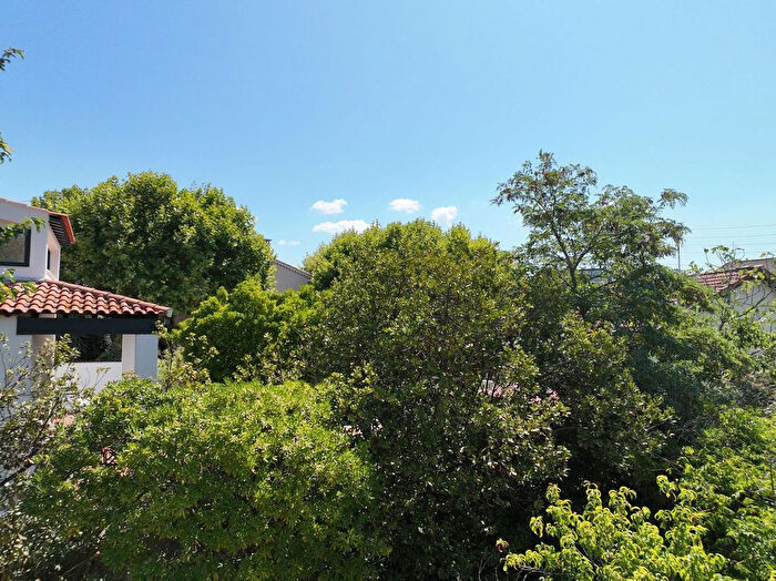 Appartement à vendre - Marseille e , Vielle Chapelle - 4 pièces - 3 chambres