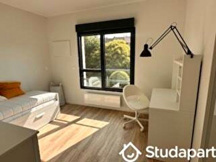 Appartement à louer - Rive Droite, Haubourdin - 1 pièce - 4 chambres