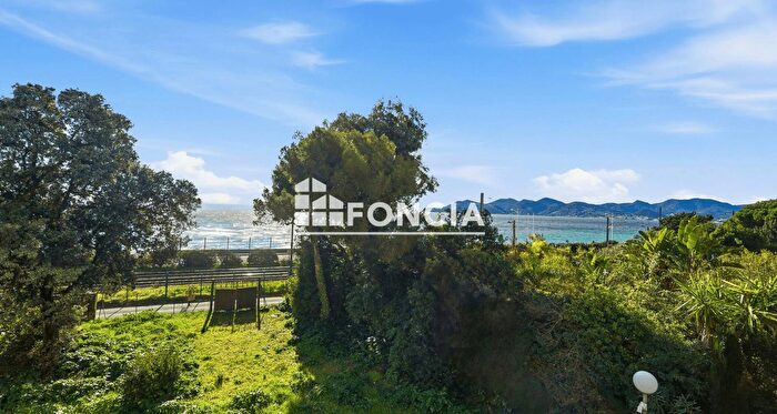 Appartement à vendre - Cannes, Croix des Gardes - 2 pièces - 1 chambre