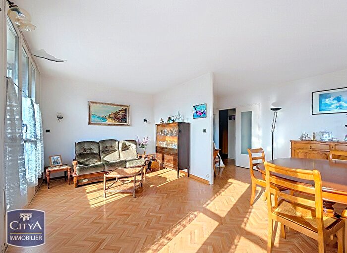 Appartement 4 pièces à vendre - Chambéry, Centre-ville