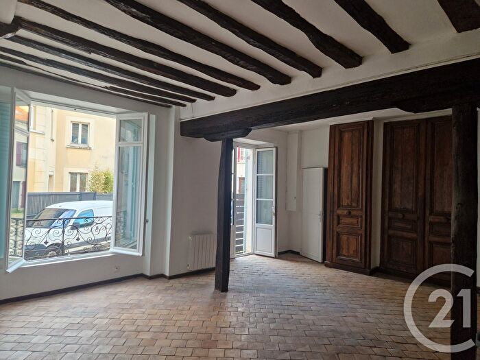 Maison 3 pièces à louer à Brie-Comte-Robert, Centre-ville