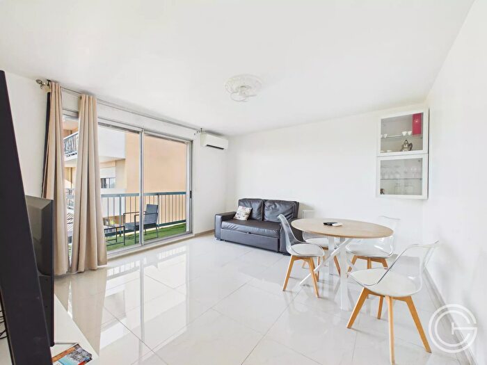 Nice, Saint-Augustin - Appartement 3 pièces à louer