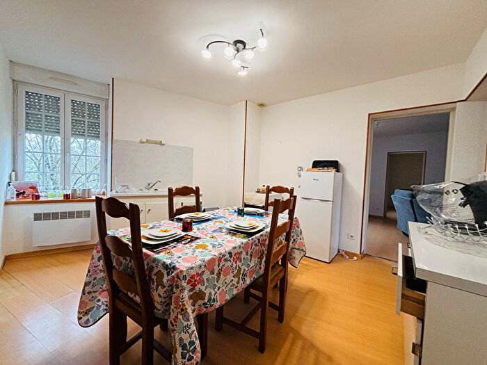 Grozon : Appartement 4 pièces à louer