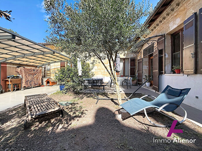 Maison 8 pièces à vendre à Bègles