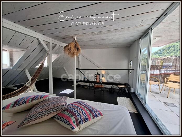 Maison à vendre - Saint-Pierre - 6 pièces - 3 chambres