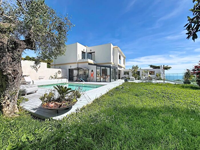 Maison 5 pièces à Nice, Saint-Pierre de Feric, à vendre