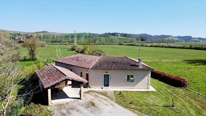 Maison à vendre - Vic-Fezensac - 4 pièces - 3 chambres