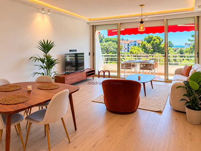 Cannes, Californie Pezou - Appartement 3 pièces à vendre