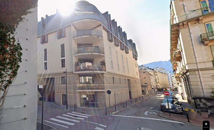 Appartement à louer - Aix-les-Bains, Centre-ville - 3 pièces