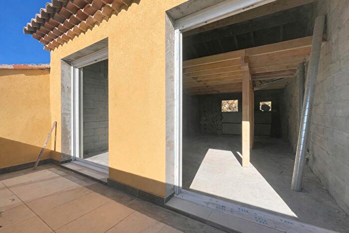 Appartement à vendre - Bagnols-en-Forêt - 3 pièces - 1 chambre