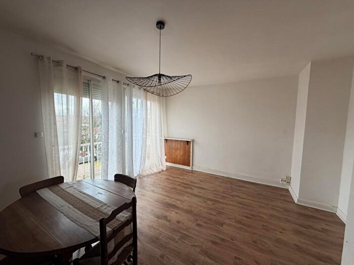 Appartement à louer - Villefranche-dAlbigeois - 5 pièces - 3 chambres