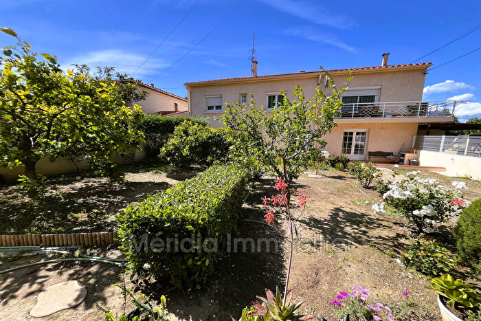 Saint-Féliu-dAvall - Appartement 5 pièces à vendre