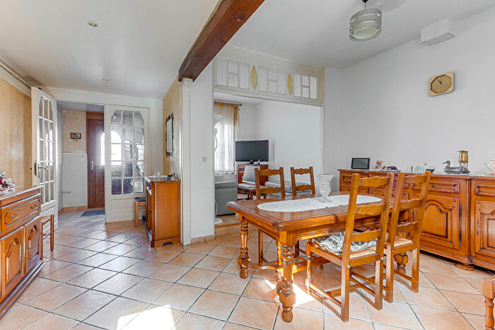 Maison à vendre - Saint-André-lez-Lille, Est - 5 pièces - 4 chambres
