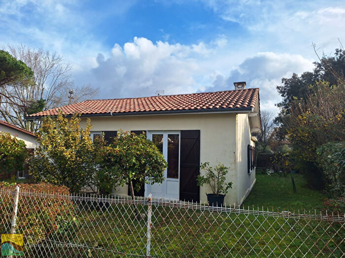 Maison à vendre - Lacanau, Lacanau ville, Centre-ville - 4 pièces - 2 chambres