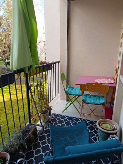 Appartement à louer - Avon, Butte Montceau - 3 pièces - 2 chambres