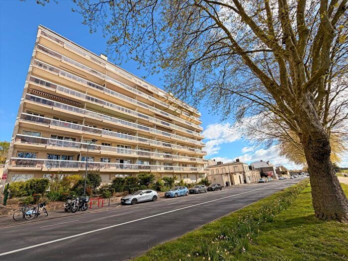 Appartement à louer - Beaumont-Vauquois, Orléans - 2 pièces - 1 chambre