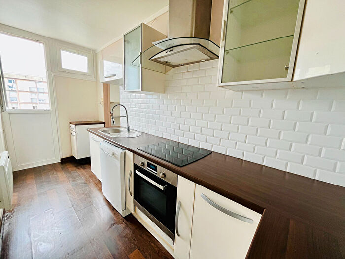 Appartement 3 pièces à Fleury-les-Aubrais, Gare, Bannier, Bustière, Dessaux, à vendre