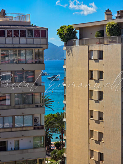 Cannes, Pointe Croisette - Appartement 4 pièces à vendre