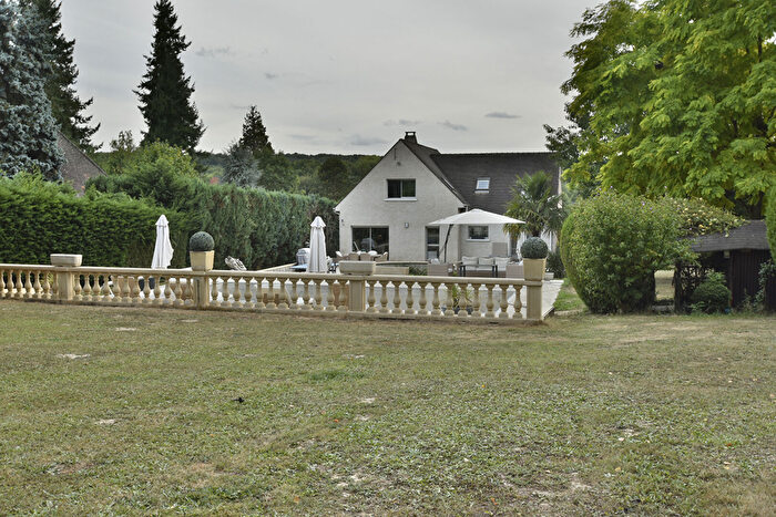 Maison à vendre - Saint-Rémy-lHonoré - 7 pièces - 5 chambres
